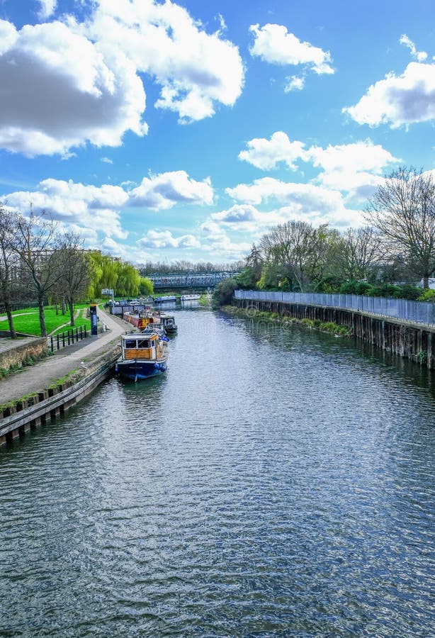 River Lea at Bow with Longboats Moored Stock Photo - Image of weeping ...