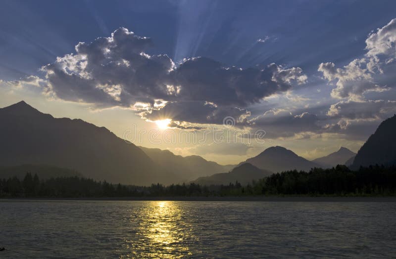 River in the Morning Scenery Stock Photo - Image of canada, leaf: 27529642