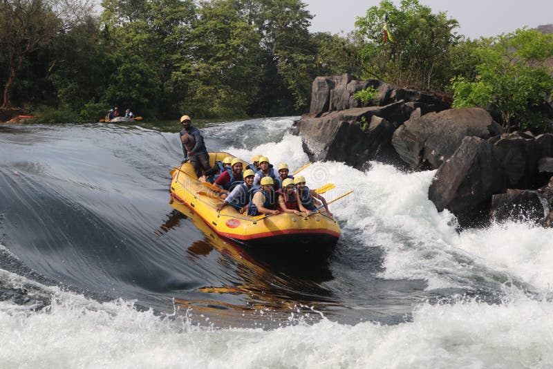 River Rafting through the Difficult Waters of Dandeli Editorial Stock ...