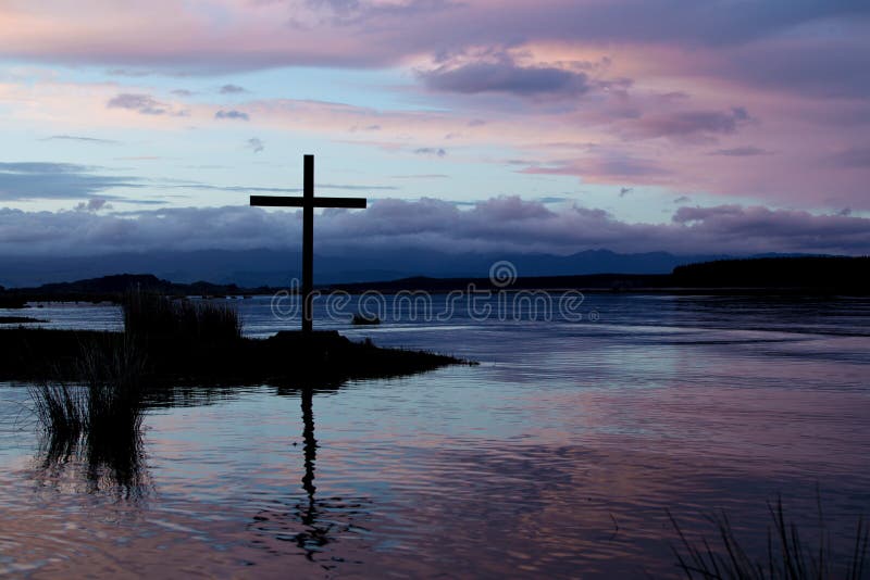 River Stillness Cross stock photo. Image of cloud, light - 33093550