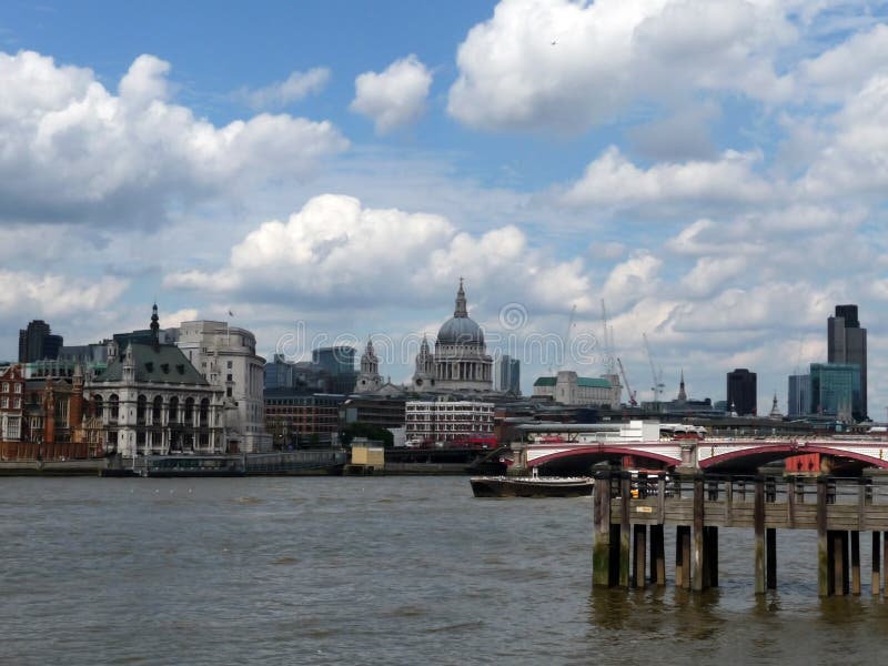 River Thames View of St Pauls Stock Image - Image of bridge, cityscape ...