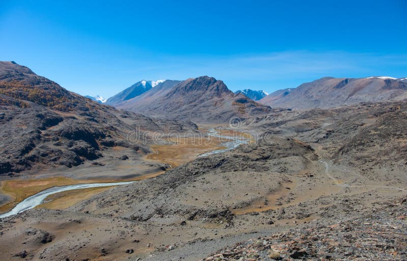 River Valley Chuja stock image. Image of forest, range - 16734801