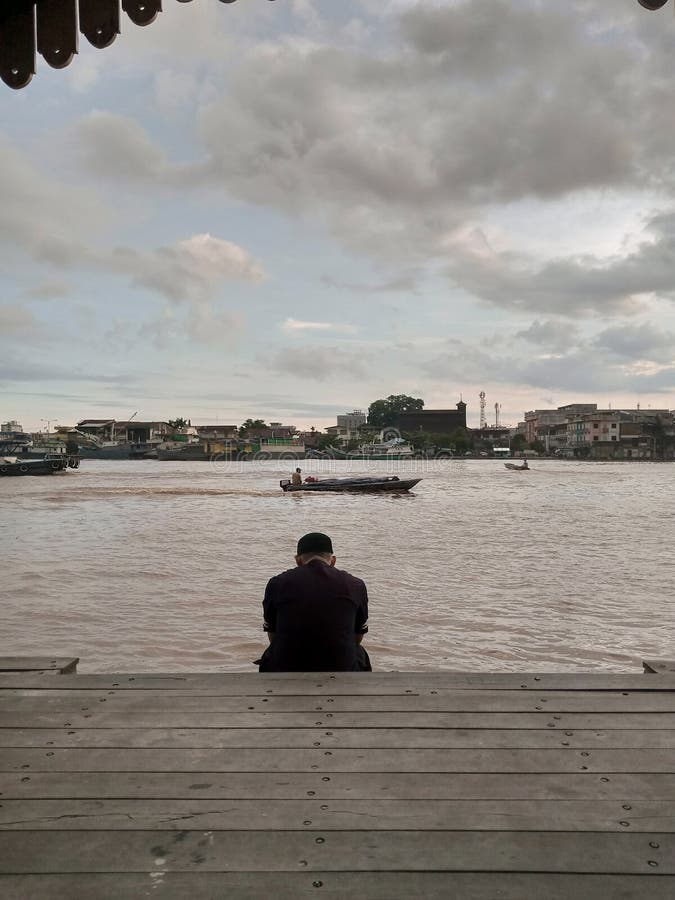 River and Void editorial photo. Image of void, ocean - 221931441