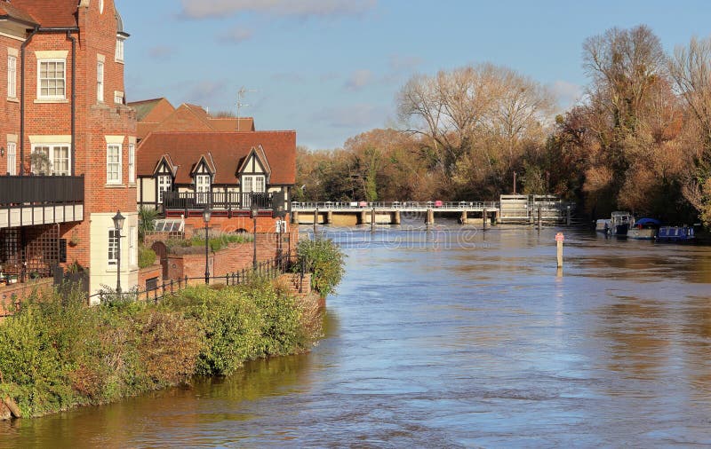 Rivers - River Thames Windsor Stock Photo - Image of fall, autumn ...