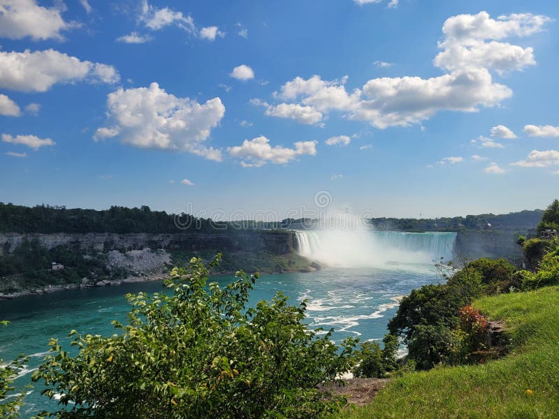 A Riverside View of Niagara Falls Editorial Image - Image of green ...