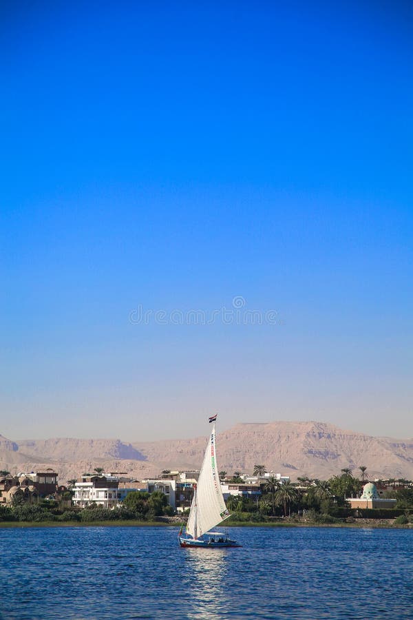 Rivière En Egypte, Le Nil En Afrique Image stock - Image du afrique ...