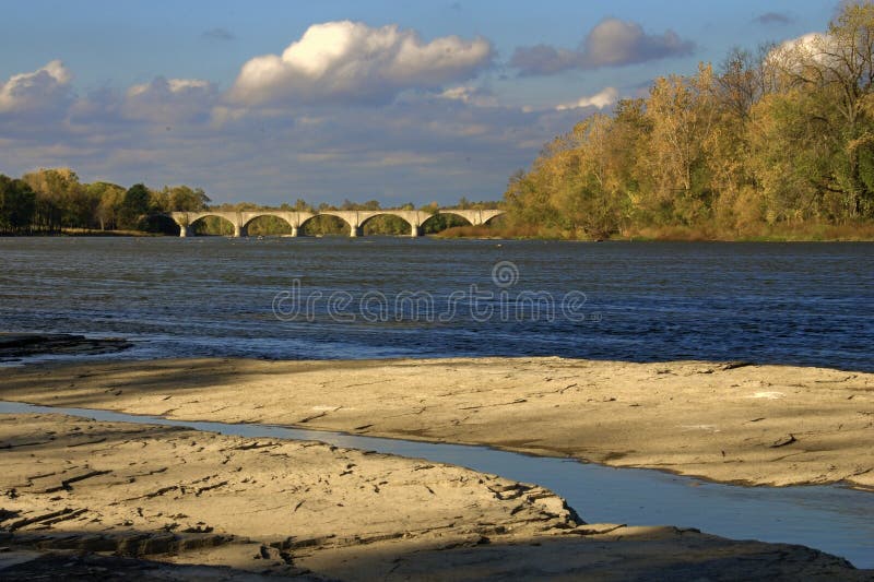 Blijft Van De Ijzige EindMorene Stock Foto - Image of overweeg, zand ...