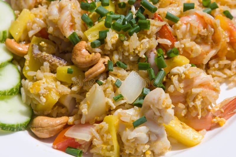 Riz avec des fruits de mer photo stock. Image du cuit - 31444326