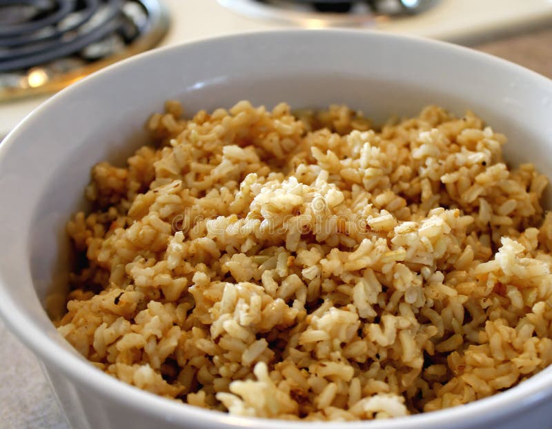 Riz brun entier photo stock. Image du texture, ingrédient - 26184208