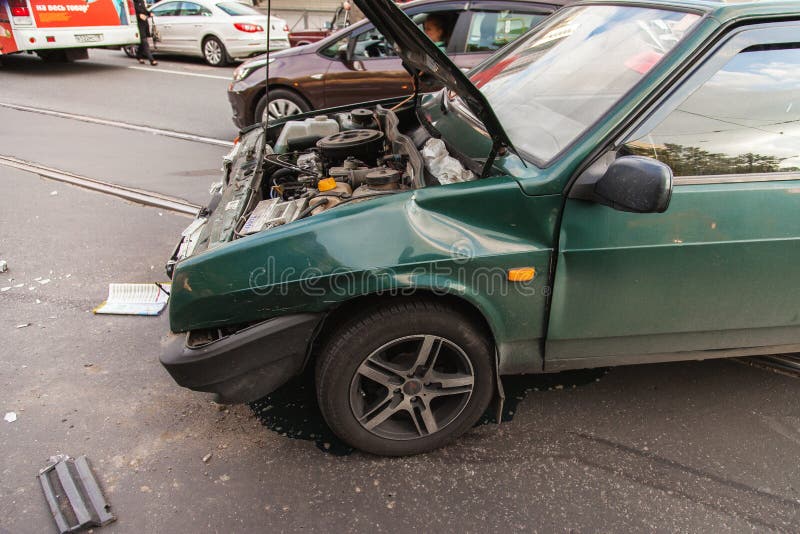 Road Accident editorial photography. Image of destroy - 87357327