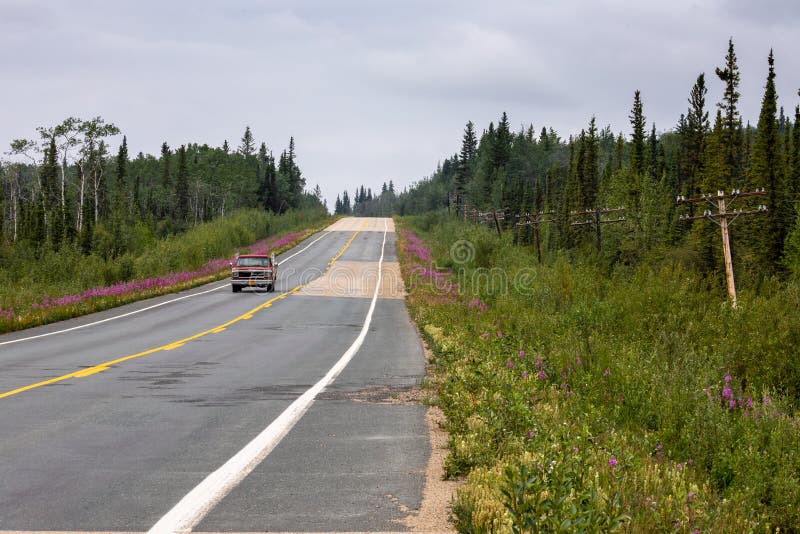 Road of the Alaska Highway editorial photography. Image of perspective ...