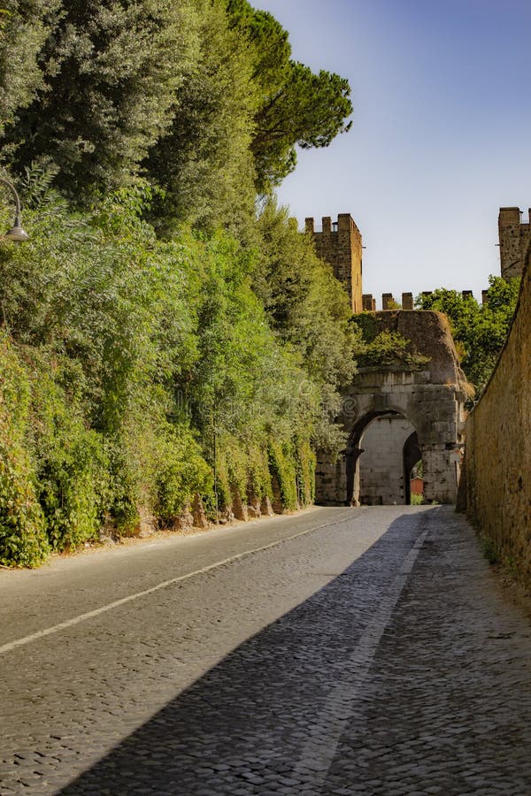 Road and Archway in Southern Rome Stock Photo - Image of road, green ...