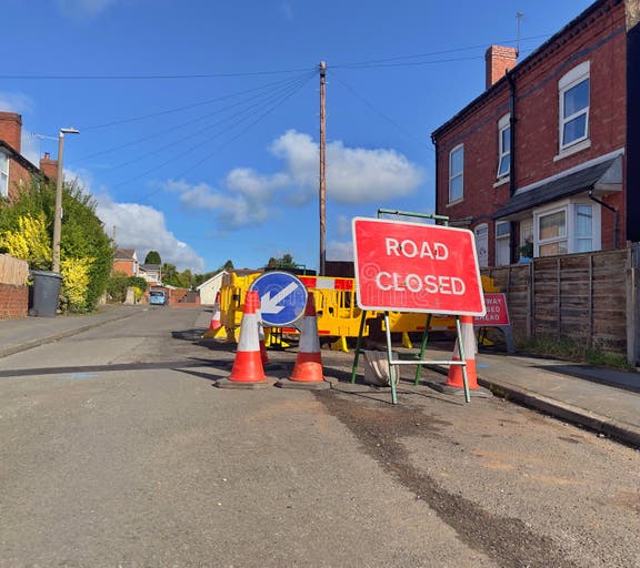 Road Closed editorial photography. Image of road, construction - 256964857