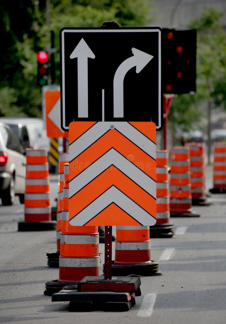 821 Road Construction Signs Arrow Stock Photos - Free & Royalty-Free ...