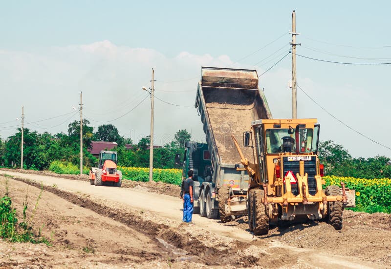 Road construction editorial stock image. Image of digging - 70647289