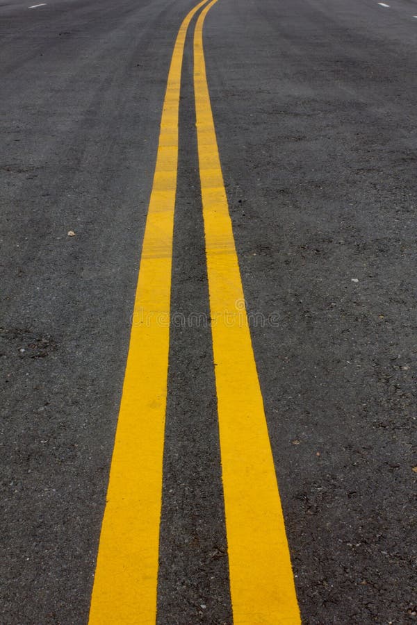 882 Double Yellow Lines Road Photos - Free & Royalty-Free Stock Photos ...