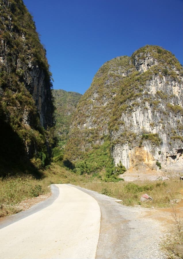 Road with mountain stock image. Image of road, asia, karst - 17555999