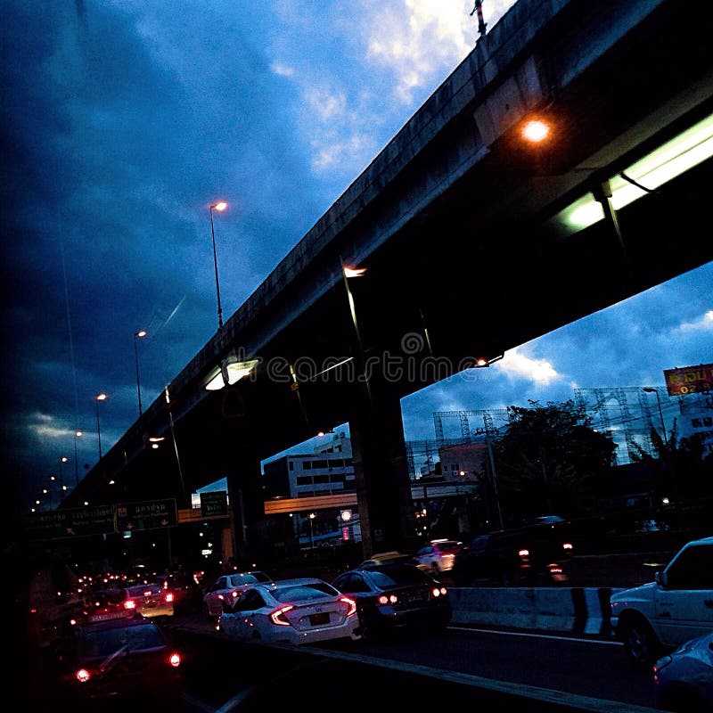 Road night editorial photo. Image of traffic, road, dark - 104039126