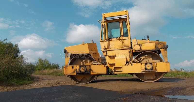 Road Roller - Compactor-type Engineering Vehicle Used To Compact Soil ...