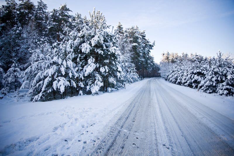 Road scene in winter stock image. Image of tradition - 10417393