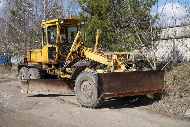 Scraper machine stock photo. Image of yellow, earth, landscaping - 6853898