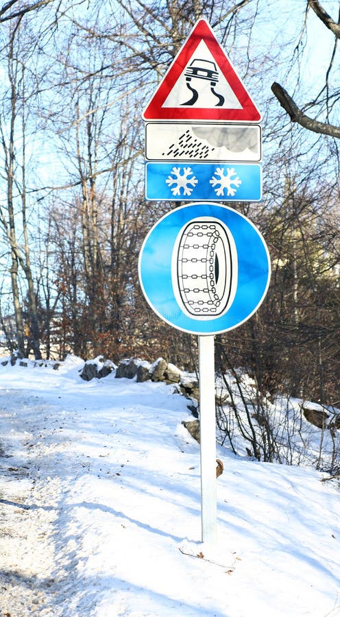 Road Sign Compulsory Snow Chains Aboard Car Stock Photos - Free ...