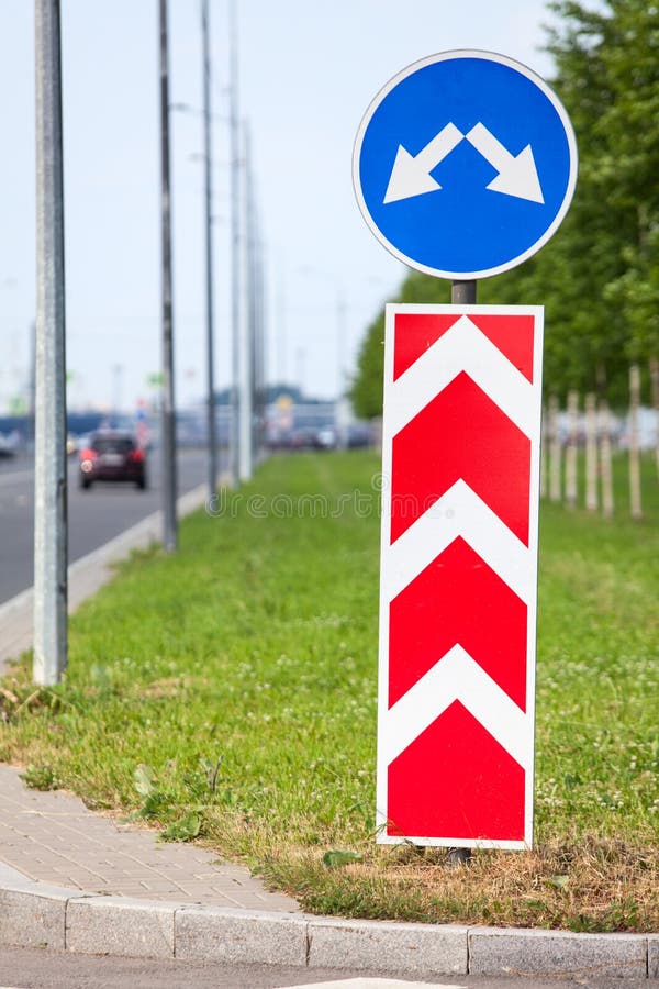 Road Sign with Two Directions for Driving, Asphalt Roadside at Summer ...
