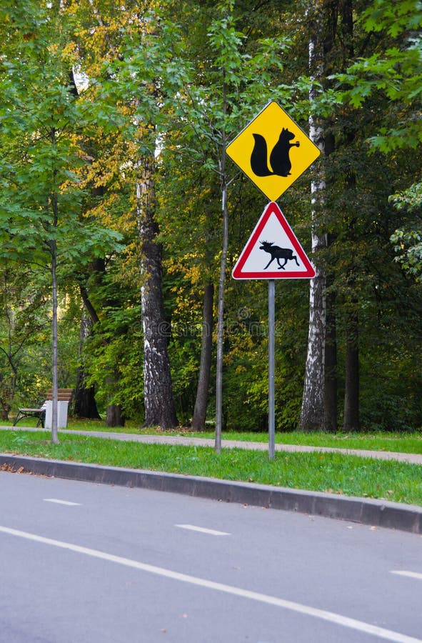 565 Animal Road Signs Photos - Free & Royalty-Free Stock Photos from ...