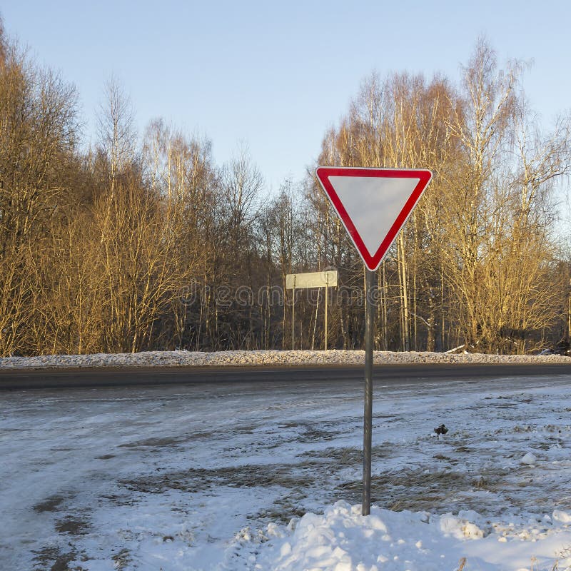 Give Way Sign Countryside Stock Photos - Free & Royalty-Free Stock ...