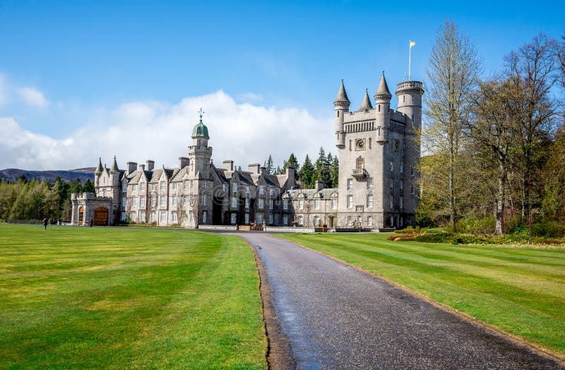 A Road To Balmoral Castle in Spring, Scotland Editorial Photo - Image ...