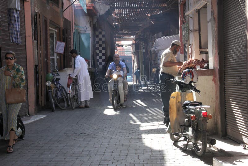 The road to Marrakech editorial photography. Image of marrakech - 23279817