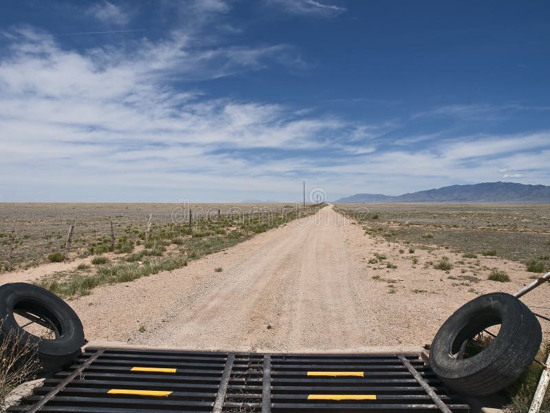 Road to Nowhere stock image. Image of horizon, dirt, summer - 15995951