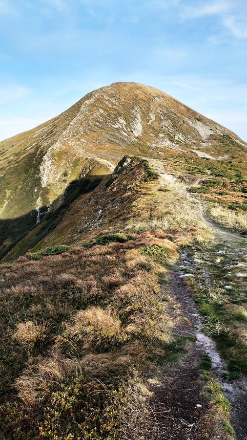 Hoverla, Ukraine stock image. Image of daylight, panorama - 18696997