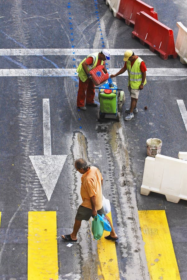 Road under construction editorial stock photo. Image of bumping - 109892768