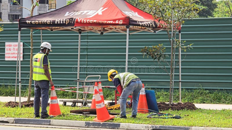 Road Work, Men at Work Sign, NYC, NY, USA Editorial Stock Photo - Image ...