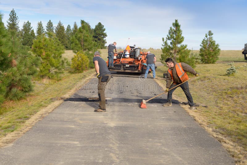 Road Workers Fixing Driveway Editorial Photo - Image of fixing, wheel ...