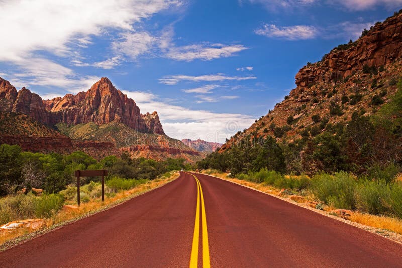 Arizona Desert Road Leading To Superstition Mountain Near Phoenix,Az ...