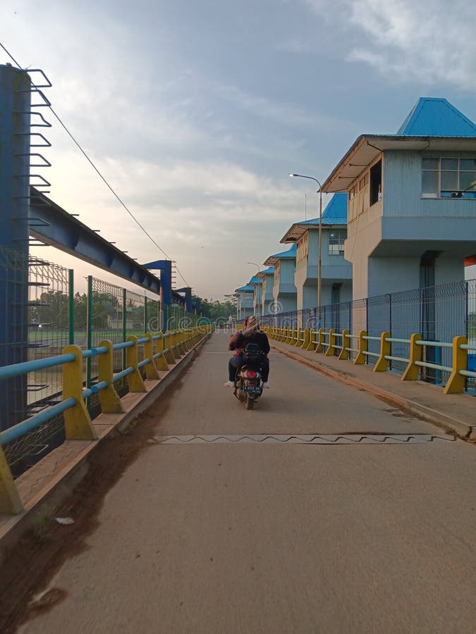Roads and Dams that Become a Unity for Human Life Editorial Photography ...