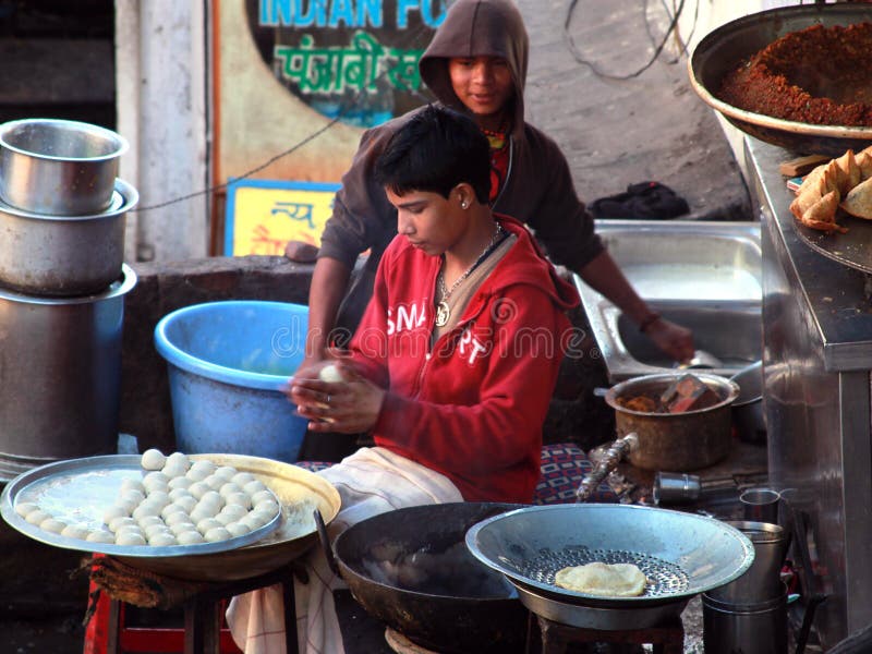 Roadside eatry editorial photo. Image of male, eatry - 18663401