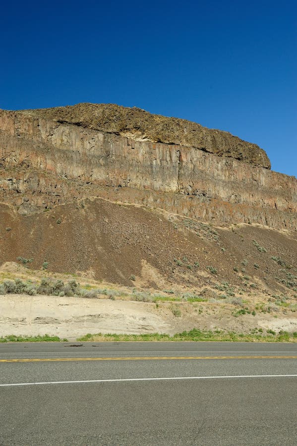 Roadside rock cliff stock photo. Image of beautiful, roadside - 14843798