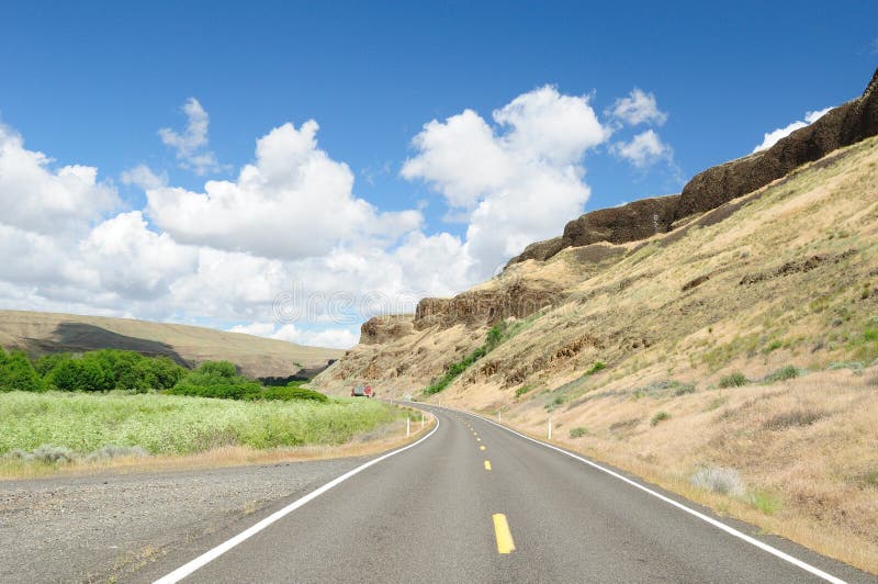 Roadside rock cliff stock image. Image of beautiful, stone - 15041997