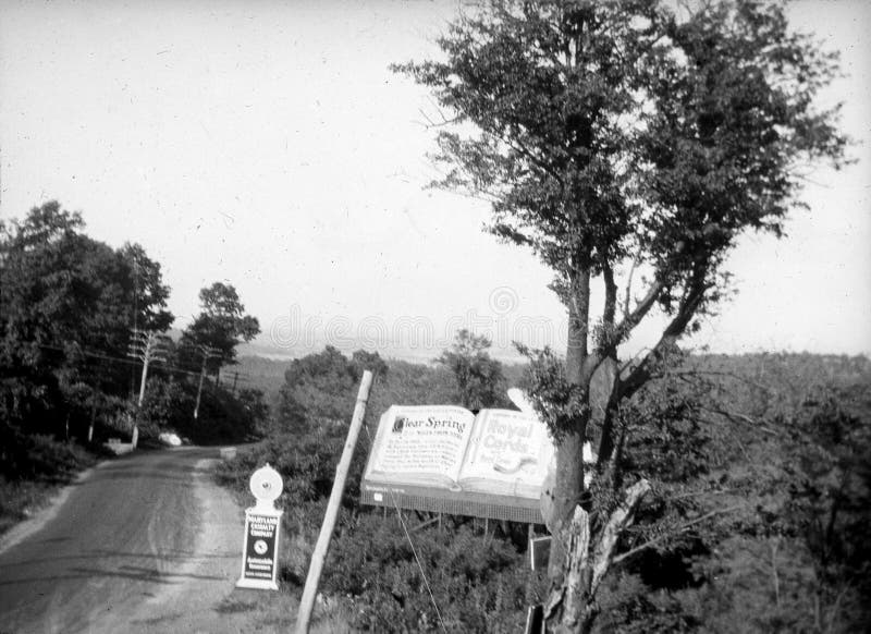 Roadside Signs Picture. Image: 222394915