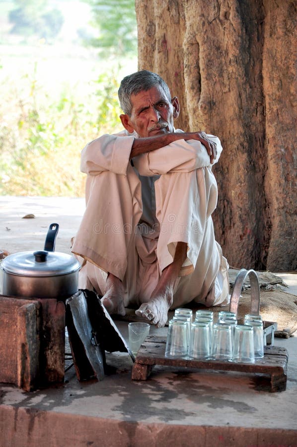 Roadside tea shop editorial stock photo. Image of alone - 21824888