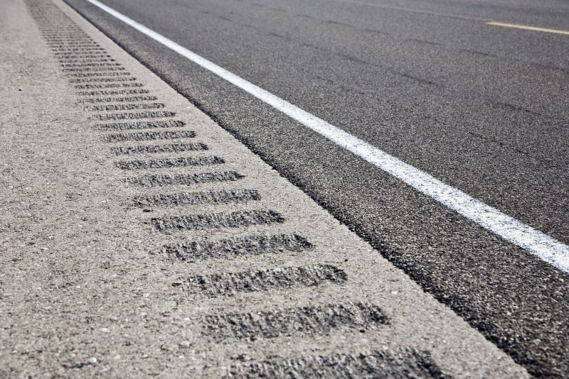 Roadway Shoulder Rumble Strips Stock Image - Image of hard, groove: 6986671