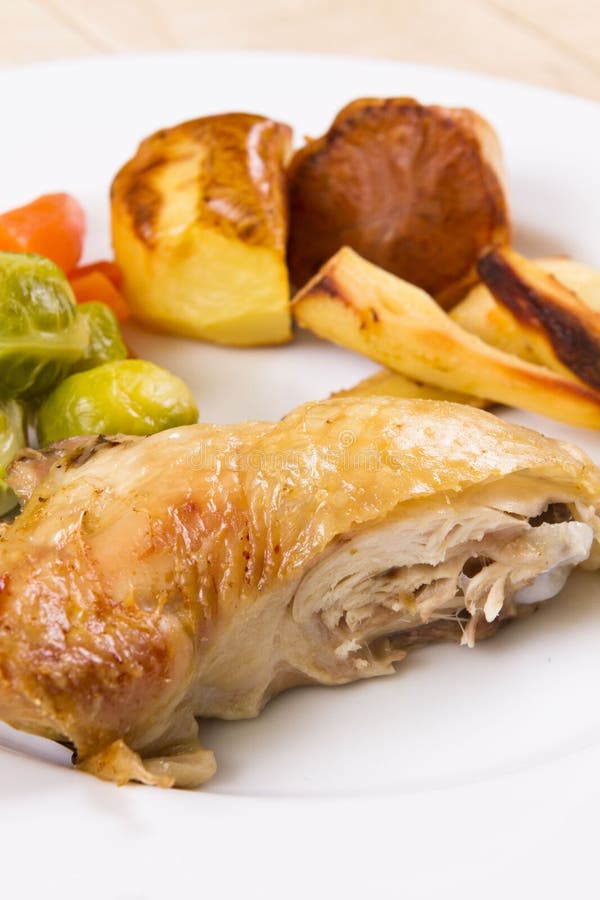 609 Sunday Roast Chicken Dinner Stock Photos - Free & Royalty-Free ...