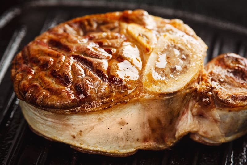 Roasted Beef Shank on the Grill Pan Stock Photo - Image of pepper, iron ...