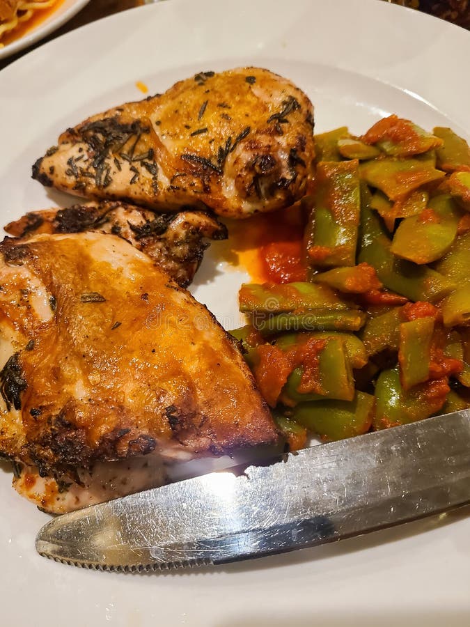 Roasted Chicken and Green Beans Stock Photo - Image of dish, grilled ...