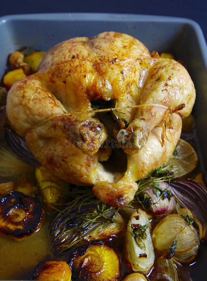 Roasted Chicken in Pan with Vegetables Stock Image - Image of carrots ...