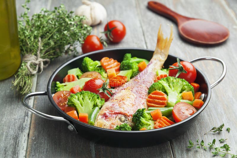 Roasted Fish with Vegetables Stock Image - Image of dish, food: 36643769