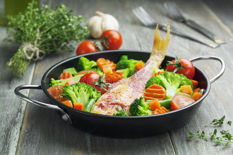 Roasted Fish with Vegetables Stock Image - Image of dinner, fried: 36643791